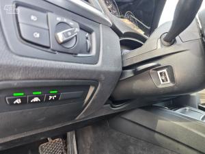 Pelēks BMW 330 2017 Viļņa, ar dzinēja tilpumu 2.00 L un nobraukumu 256 tūkst. km par 12500 €, foto 9 vietnē AUTOMOTO.COM.LV