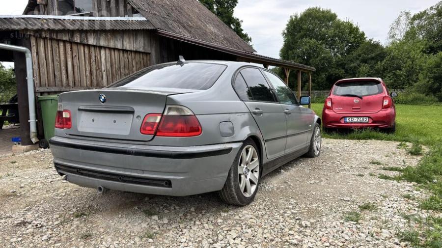 Pelēks BMW 330 2000 Rīga, ar dzinēja tilpumu 3.00 L un nobraukumu 0 tūkst. km par 750 €, foto 3 vietnē AUTOMOTO.COM.LV