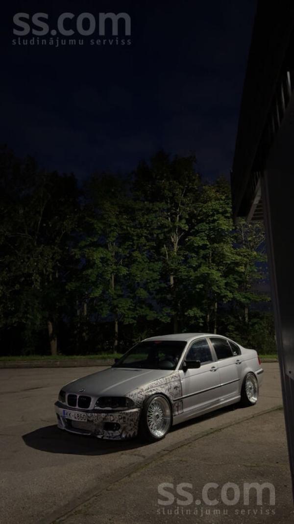 Pelēks BMW 330 2000 Rīga, ar dzinēja tilpumu 3.00 L un nobraukumu 326 tūkst. km par 6000 €, foto 2 vietnē AUTOMOTO.COM.LV