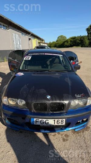 Pelēks BMW 330 2001 Liepāja, ar dzinēja tilpumu 3.00 L un nobraukumu 350 tūkst. km par 2750 €, foto  vietnē AUTOMOTO.COM.LV