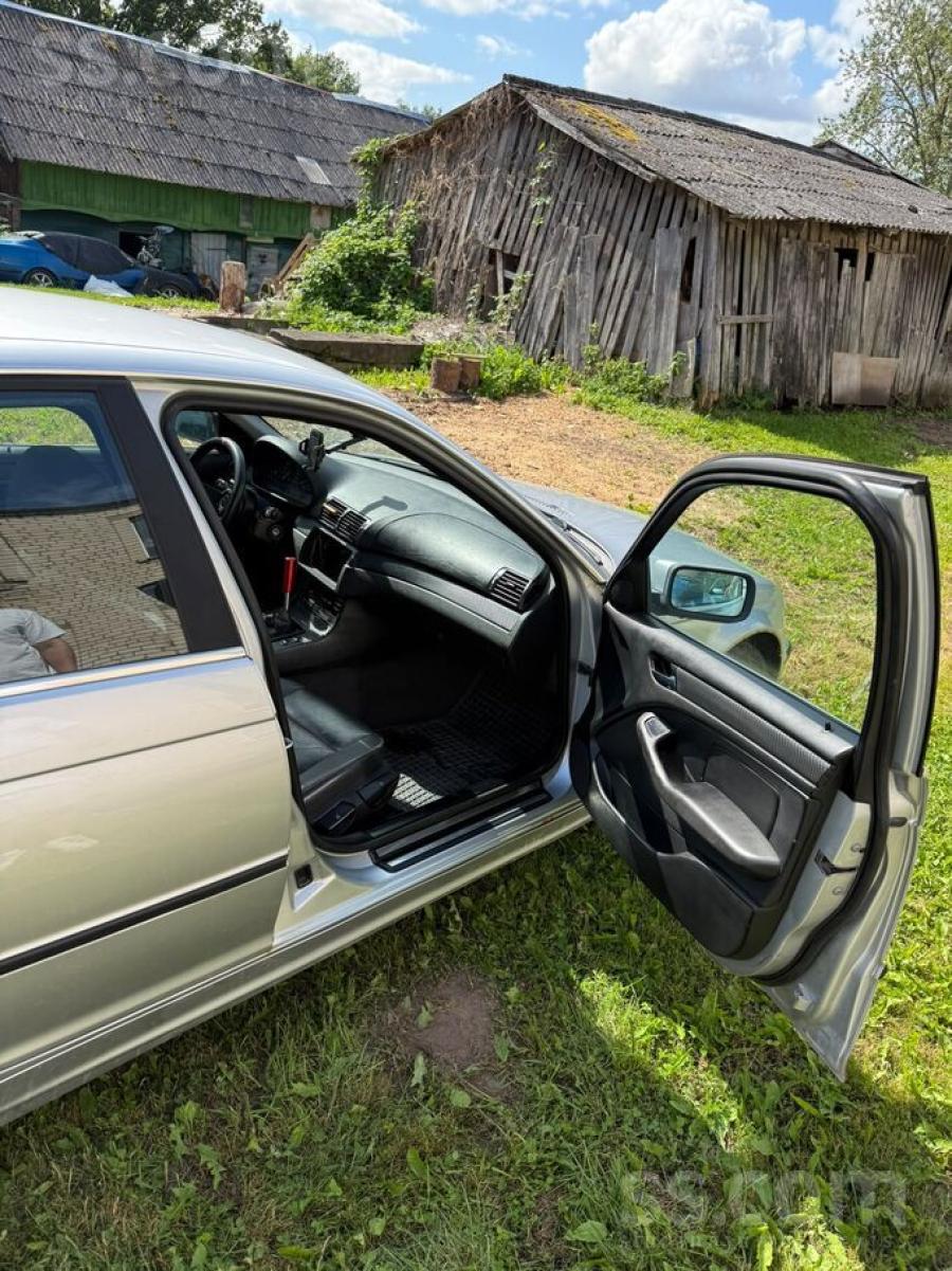 Grey BMW 330 2001 in Dobele, with an engine capacity of 3.00 L and mileage of 341 thousand km for 1500 €, photo 3 on AUTOMOTO.COM.LV