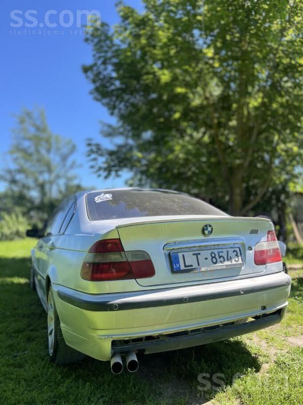 Grey BMW 330 2002 in Jelgava, with an engine capacity of 3.00 L and mileage of 540 thousand km for 2200 €, photo 9 on AUTOMOTO.COM.LV
