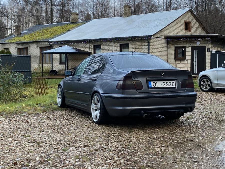 Grey BMW 330 2002 in Jurmala, with an engine capacity of 3.00 L and mileage of 470 thousand km for 3350 €, photo 11 on AUTOMOTO.COM.LV