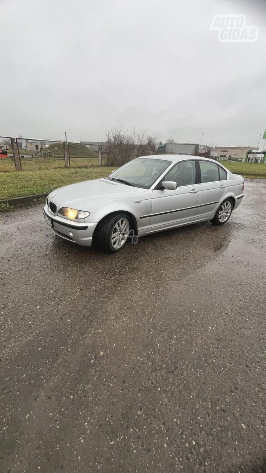 Grey BMW 330 2003 in Ukmerge, with an engine capacity of 3.00 L and mileage of 380 thousand km for 2150 €, photo 1 on AUTOMOTO.COM.LV