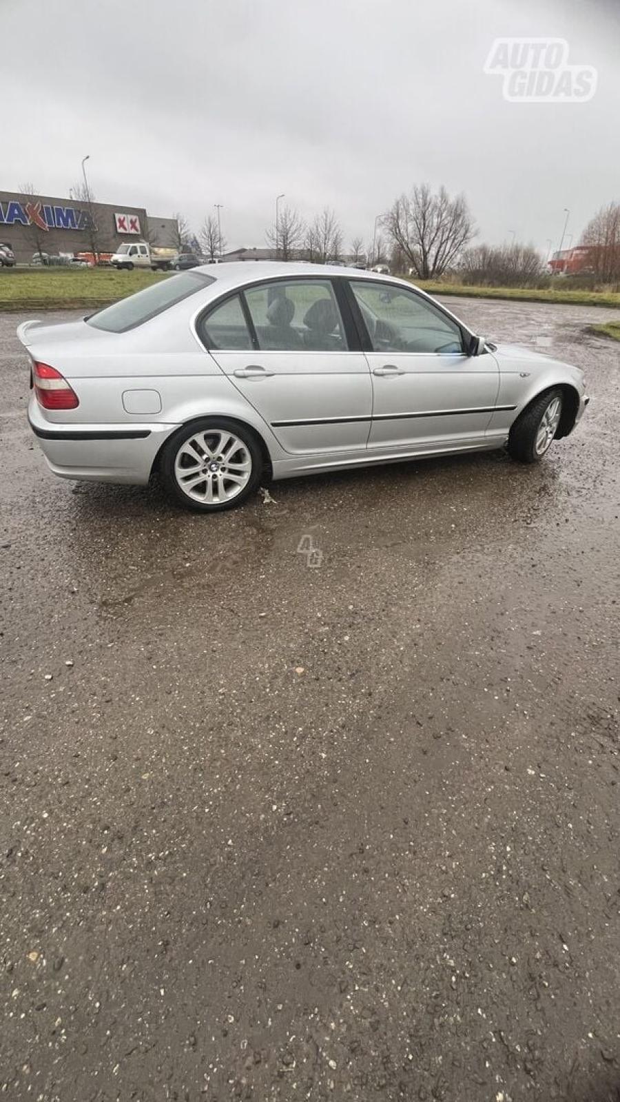 Grey BMW 330 2003 in Ukmerge, with an engine capacity of 3.00 L and mileage of 380 thousand km for 2150 €, photo 3 on AUTOMOTO.COM.LV
