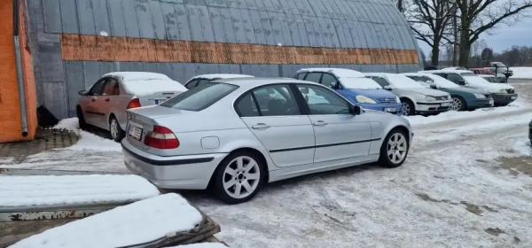 Pelēks BMW 330 2003 Valmiera, ar dzinēja tilpumu 3.00 L un nobraukumu 256 tūkst. km par 2500 €, foto 3 vietnē AUTOMOTO.COM.LV
