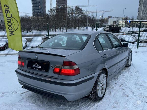 Grey BMW 330 2004 in Vilnius, with an engine capacity of 2.99 L and mileage of 294 thousand km for 2800 €, photo 7 on AUTOMOTO.COM.LV