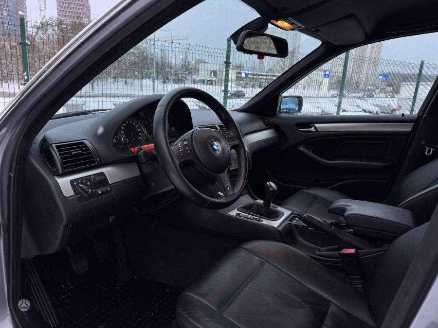 Pelēks BMW 330 2004 Viļņa, ar dzinēja tilpumu 2.99 L un nobraukumu 294 tūkst. km par 2800 €, foto 9 vietnē AUTOMOTO.COM.LV