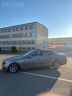 Pelēks BMW 330 2004 Daugavpils, ar dzinēja tilpumu 3.00 L un nobraukumu 408 tūkst. km par 2900 €, foto 4 vietnē AUTOMOTO.COM.LV