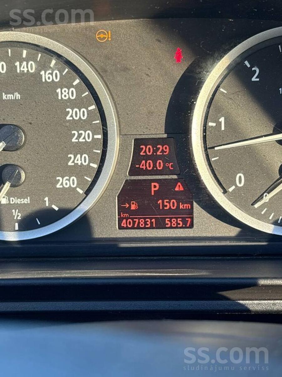 Pelēks BMW 330 2004 Daugavpils, ar dzinēja tilpumu 3.00 L un nobraukumu 408 tūkst. km par 2900 €, foto 14 vietnē AUTOMOTO.COM.LV
