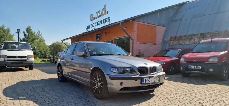 Pelēks BMW 330 2004 Valmiera, ar dzinēja tilpumu 3.00 L un nobraukumu 288 tūkst. km par 2800 €, foto 1 vietnē AUTOMOTO.COM.LV
