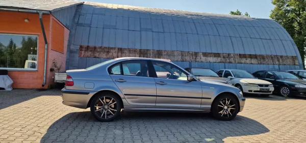 Pelēks BMW 330 2004 Valmiera, ar dzinēja tilpumu 3.00 L un nobraukumu 288 tūkst. km par 2800 €, foto 2 vietnē AUTOMOTO.COM.LV