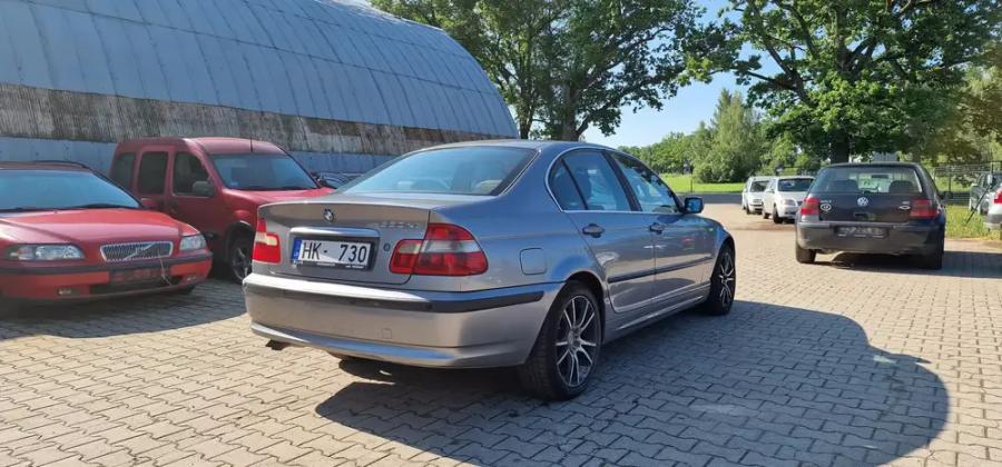 Pelēks BMW 330 2004 Valmiera, ar dzinēja tilpumu 3.00 L un nobraukumu 288 tūkst. km par 2800 €, foto 4 vietnē AUTOMOTO.COM.LV