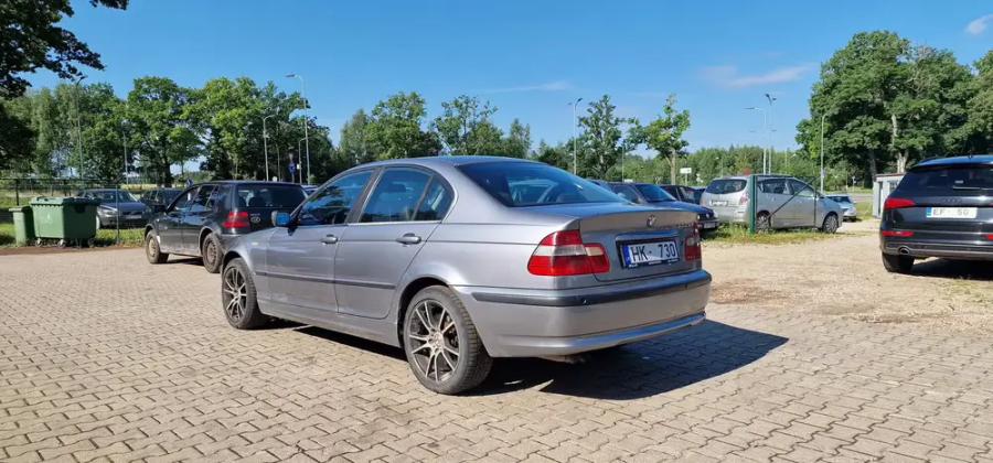 Pelēks BMW 330 2004 Valmiera, ar dzinēja tilpumu 3.00 L un nobraukumu 288 tūkst. km par 2800 €, foto 5 vietnē AUTOMOTO.COM.LV