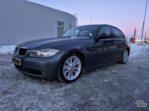 Grey BMW 330 2005 in Kaunas, with an engine capacity of 3.00 L and mileage of 397 thousand km for 3100 €, photo 9 on AUTOMOTO.COM.LV