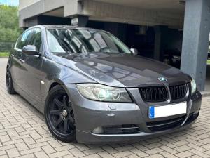 Grey BMW 330 2005 in Kaunas, with an engine capacity of 2.99 L and mileage of 450 thousand km for 2900 €, photo 8 on AUTOMOTO.COM.LV
