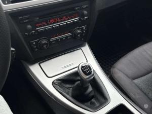 Grey BMW 330 2005 in Kaunas, with an engine capacity of 2.99 L and mileage of 450 thousand km for 2900 €, photo 17 on AUTOMOTO.COM.LV