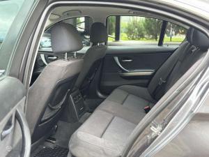Grey BMW 330 2005 in Kaunas, with an engine capacity of 2.99 L and mileage of 450 thousand km for 2900 €, photo 20 on AUTOMOTO.COM.LV