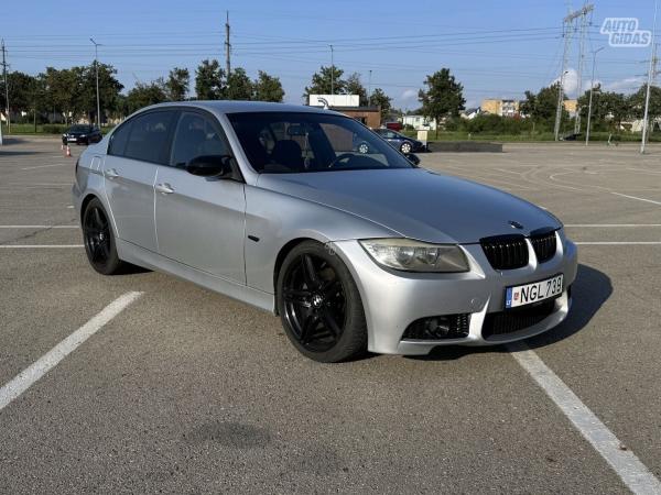 Pelēks BMW 330 2005 Šauļi, ar dzinēja tilpumu 3.00 L un nobraukumu 268 tūkst. km par 4400 €, foto 1 vietnē AUTOMOTO.COM.LV