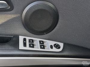Grey BMW 330 2005 in Siauliai, with an engine capacity of 3.00 L and mileage of 268 thousand km for 4400 €, photo 12 on AUTOMOTO.COM.LV