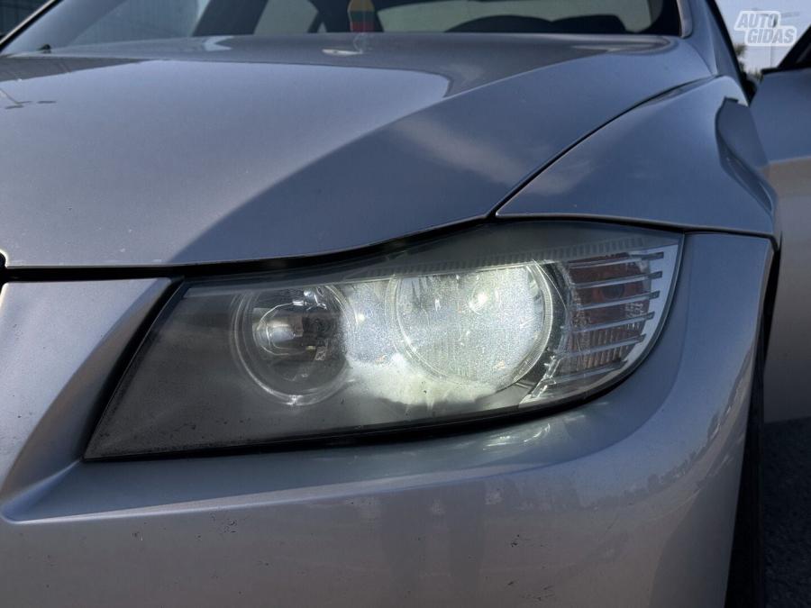 Grey BMW 330 2005 in Siauliai, with an engine capacity of 3.00 L and mileage of 268 thousand km for 4400 €, photo 20 on AUTOMOTO.COM.LV