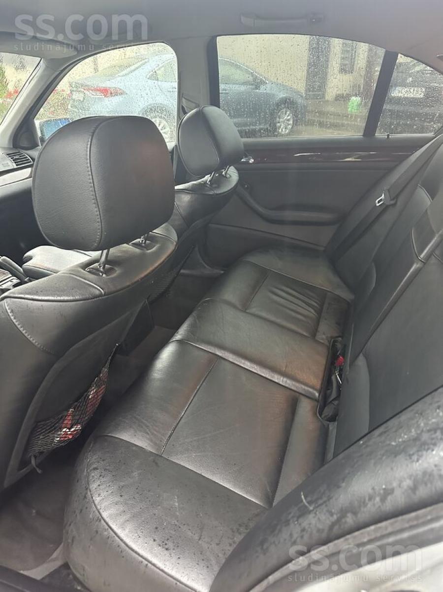 Pelēks BMW 330 2005 Rīga, ar dzinēja tilpumu 3.00 L un nobraukumu 266 tūkst. km par 2950 €, foto 12 vietnē AUTOMOTO.COM.LV
