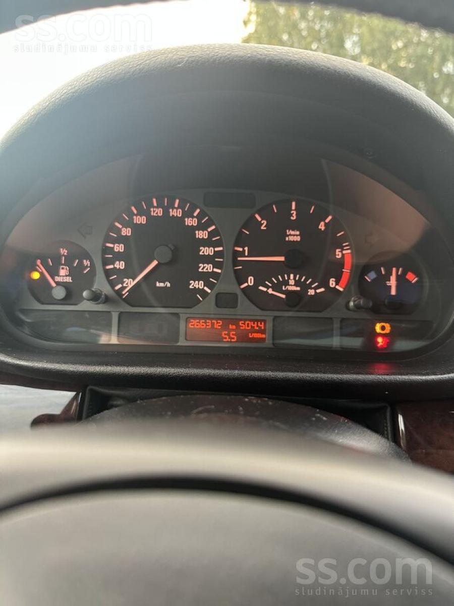 Pelēks BMW 330 2005 Rīga, ar dzinēja tilpumu 3.00 L un nobraukumu 266 tūkst. km par 2950 €, foto 16 vietnē AUTOMOTO.COM.LV