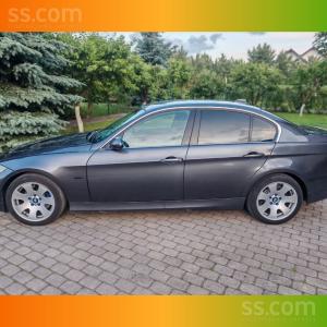 Pelēks BMW 330 2006 Rīga, ar dzinēja tilpumu 3.00 L un nobraukumu 370 tūkst. km par 5200 €, foto 5 vietnē AUTOMOTO.COM.LV