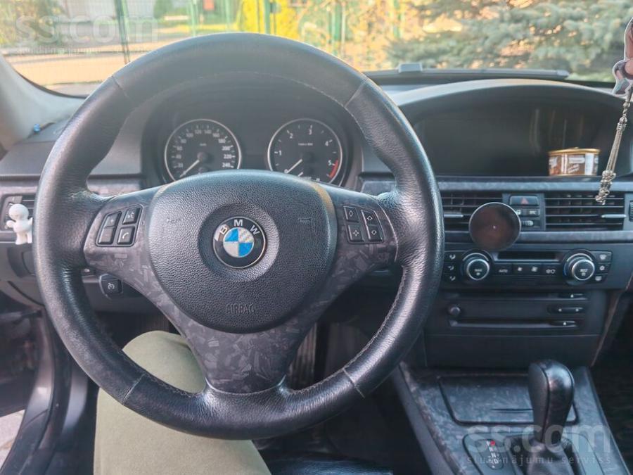 Pelēks BMW 330 2006 Rīga, ar dzinēja tilpumu 3.00 L un nobraukumu 370 tūkst. km par 5200 €, foto 11 vietnē AUTOMOTO.COM.LV