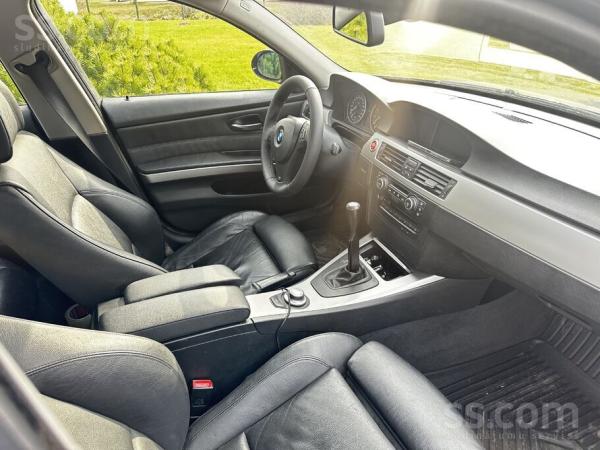 Pelēks BMW 330 2006 Rīga, ar dzinēja tilpumu 3.00 L un nobraukumu 370 tūkst. km par 4950 €, foto 5 vietnē AUTOMOTO.COM.LV