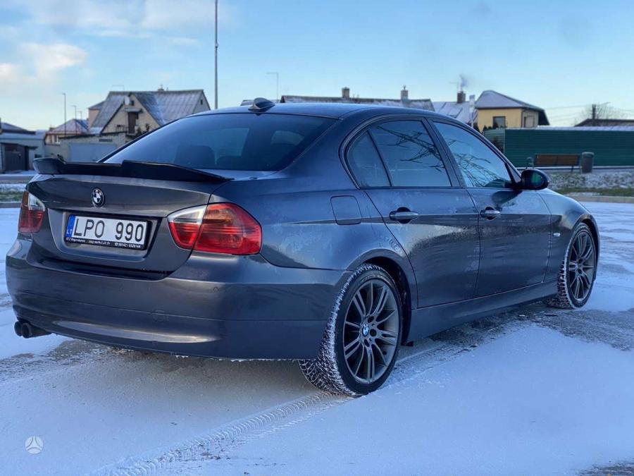 Pelēks BMW 330 2006 Kauņa, ar dzinēja tilpumu 2.99 L un nobraukumu 419 tūkst. km par 3800 €, foto 6 vietnē AUTOMOTO.COM.LV