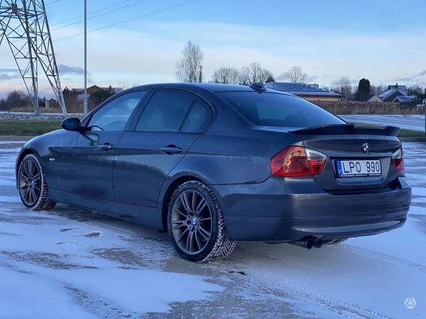 Pelēks BMW 330 2006 Kauņa, ar dzinēja tilpumu 2.99 L un nobraukumu 419 tūkst. km par 3800 €, foto 8 vietnē AUTOMOTO.COM.LV