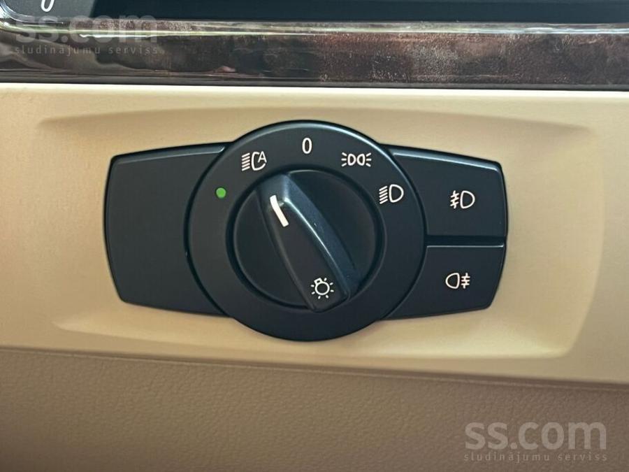 Pelēks BMW 330 2006 Rīga, ar dzinēja tilpumu 3.00 L un nobraukumu 0 tūkst. km par 6499 €, foto 16 vietnē AUTOMOTO.COM.LV