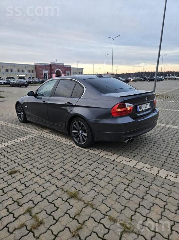 БМВ 330 2006 в Рига на AUTOMOTO.COM.LV Серый БМВ 330 2006 в Рига, объемом двигателя 3.00 л и пробегом 339 тыс. км за 5500 €, фото 7 на AUTOMOTO.COM.LV