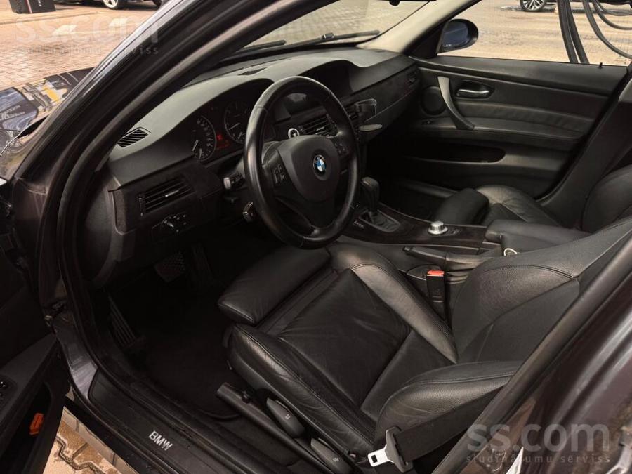 Pelēks BMW 330 2006 Rīga, ar dzinēja tilpumu 3.00 L un nobraukumu 334 tūkst. km par 7200 €, foto 6 vietnē AUTOMOTO.COM.LV
