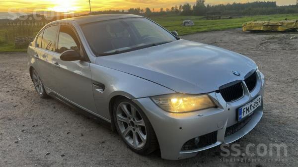 BMW 330 2006 Madona vietnÄ PelÄks BMW 330 2006 Madona, ar dzinÄja tilpumu 3.00 L un nobraukumu 277 tÅ«kst. km par 3900 ā¬, foto 4 vietnÄ AUTOMOTO.COM.LV