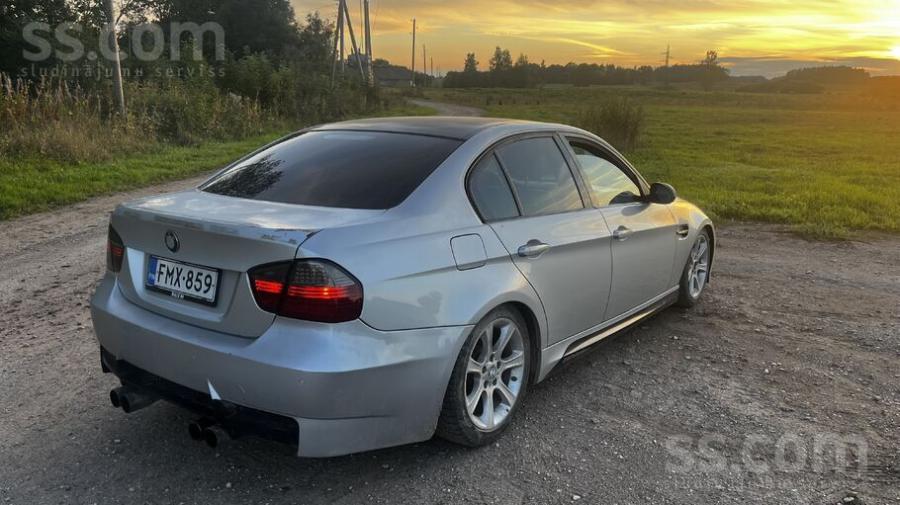 Pelēks BMW 330 2006 Madona, ar dzinēja tilpumu 3.00 L un nobraukumu 277 tūkst. km par 3900 €, foto 10 vietnē AUTOMOTO.COM.LV