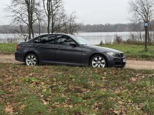 Grey BMW 330 2007 in Riga, with an engine capacity of 3.00 L and mileage of 375 thousand km for 5500 €, photo 3 on AUTOMOTO.COM.LV