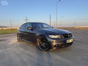 Grey BMW 330 2007 in Panevezys, with an engine capacity of 3.00 L and mileage of 382 thousand km for 9999 €, photo 5 on AUTOMOTO.COM.LV