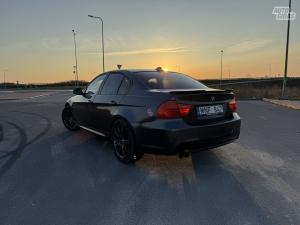 Grey BMW 330 2007 in Panevezys, with an engine capacity of 3.00 L and mileage of 382 thousand km for 9999 €, photo 6 on AUTOMOTO.COM.LV