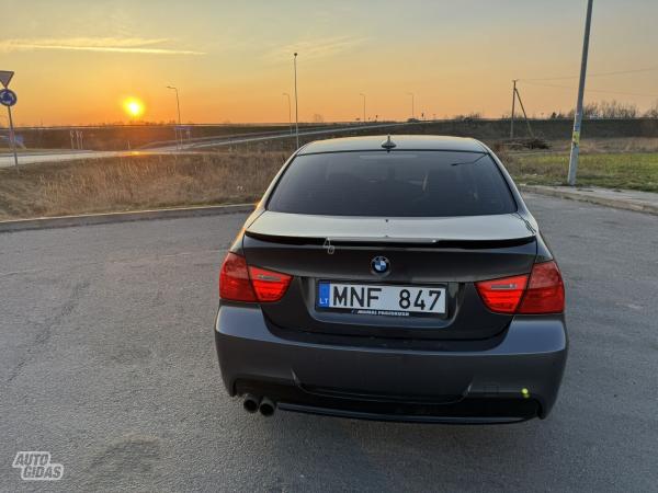 Grey BMW 330 2007 in Panevezys, with an engine capacity of 3.00 L and mileage of 382 thousand km for 9999 €, photo 7 on AUTOMOTO.COM.LV