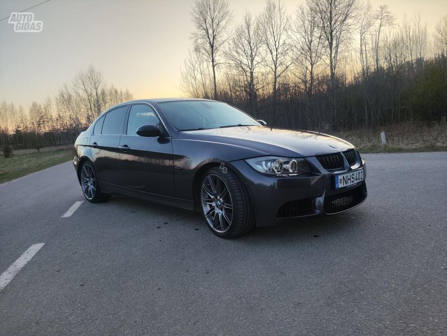 Grey BMW 330 2007 in Taurage, with an engine capacity of 3.00 L and mileage of 386 thousand km for 6200 €, photo 1 on AUTOMOTO.COM.LV