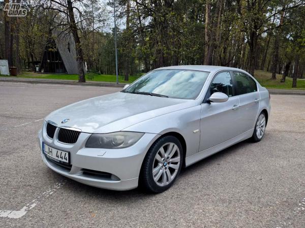 Grey BMW 330 2007 in Druskininkai, with an engine capacity of 3.00 L and mileage of 265 thousand km for 5700 €, photo 1 on AUTOMOTO.COM.LV