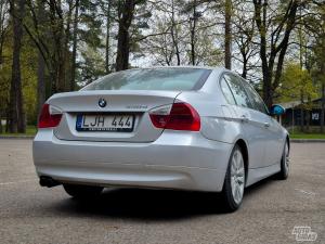 Grey BMW 330 2007 in Druskininkai, with an engine capacity of 3.00 L and mileage of 265 thousand km for 5700 €, photo 5 on AUTOMOTO.COM.LV
