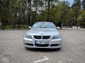 Grey BMW 330 2007 in Druskininkai, with an engine capacity of 3.00 L and mileage of 265 thousand km for 5700 €, photo 7 on AUTOMOTO.COM.LV