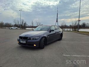 Pelēks BMW 330 2007 Rīga, ar dzinēja tilpumu 3.00 L un nobraukumu 425 tūkst. km par 4100 €, foto  vietnē AUTOMOTO.COM.LV