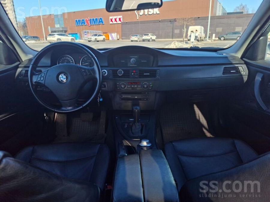 Pelēks BMW 330 2007 Rīga, ar dzinēja tilpumu 3.00 L un nobraukumu 425 tūkst. km par 4100 €, foto 13 vietnē AUTOMOTO.COM.LV