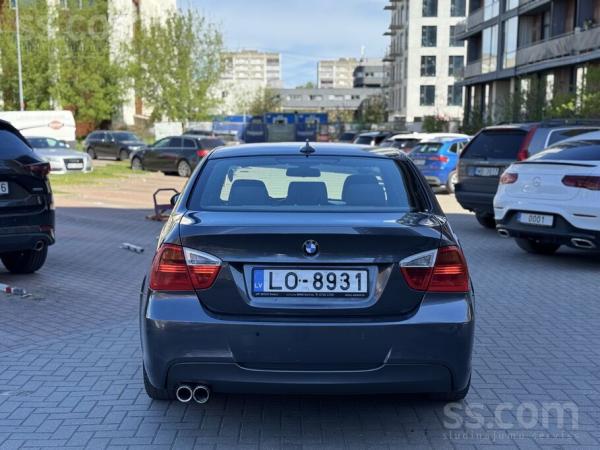 Grey BMW 330 2007 in Riga, with an engine capacity of 3.00 L and mileage of 369 thousand km for 4990 €, photo 4 on AUTOMOTO.COM.LV
