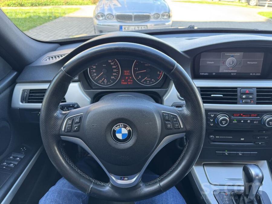 Pelēks BMW 330 2007 Rīga, ar dzinēja tilpumu 3.00 L un nobraukumu 369 tūkst. km par 4990 €, foto 12 vietnē AUTOMOTO.COM.LV