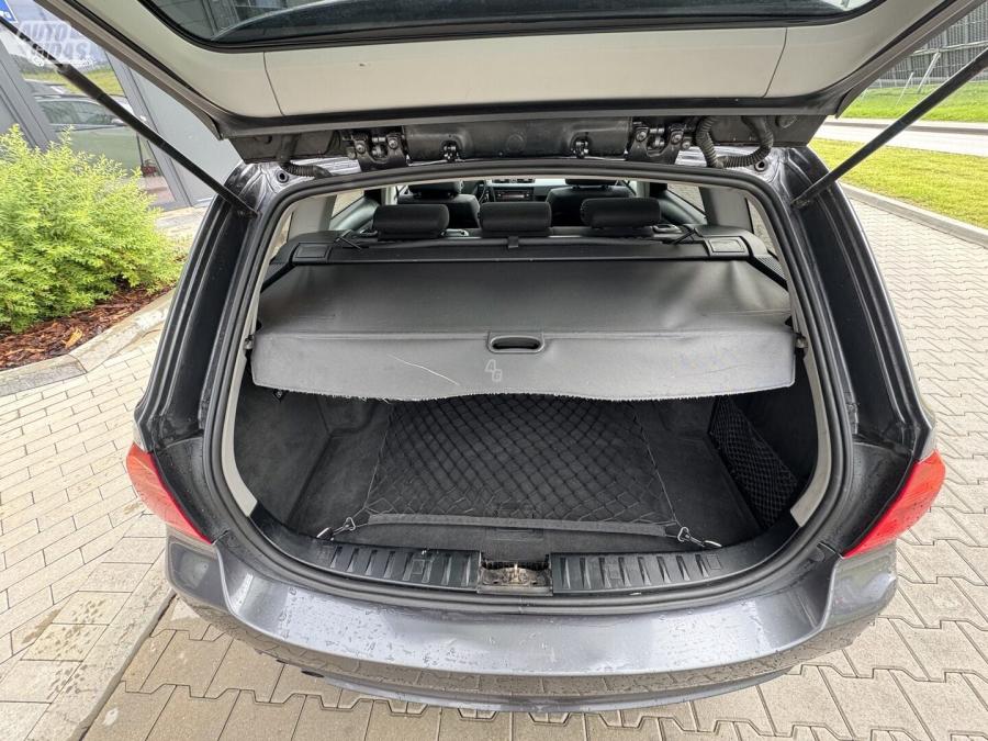 Pelēks BMW 330 2007 Kauņa, ar dzinēja tilpumu 3.00 L un nobraukumu 360 tūkst. km par 2999 €, foto 14 vietnē AUTOMOTO.COM.LV